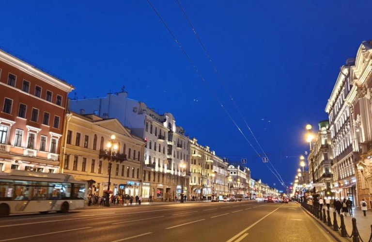 Exploring Nevsky Prospekt ~ St. Petersburg’s Main Street ...